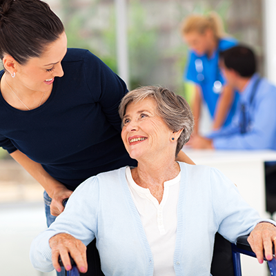 Particuliere ouderenzorg, gezelschap, begeleiding en hulp waar nodig
